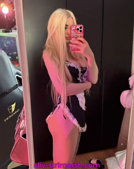 Слив с Бусти голых фото moranabattory - sliv strimersh | Голая Морана Баттори